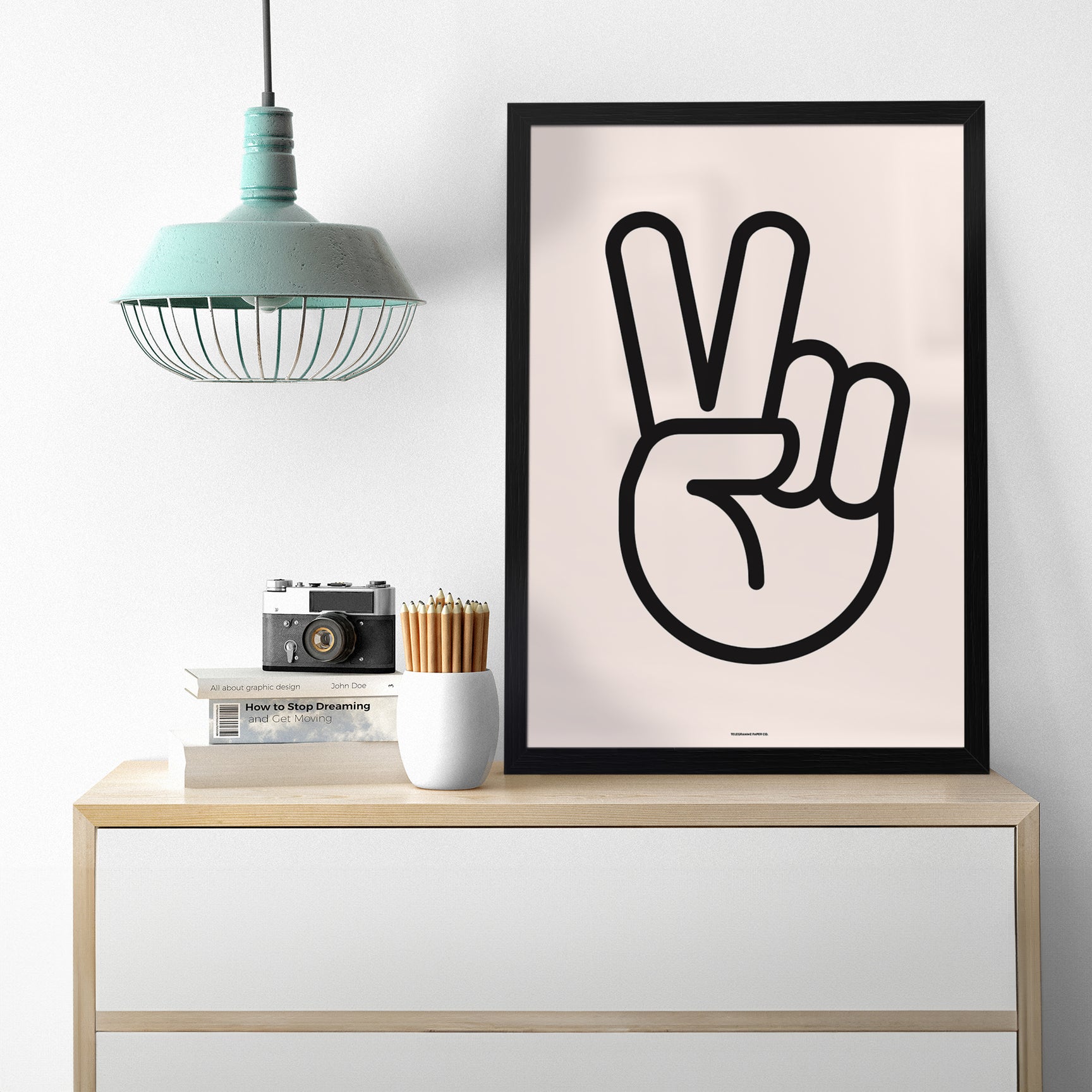 Minimalist Graphic Hand Peace Sign Bold Outline Wall Art Print – Telegramme